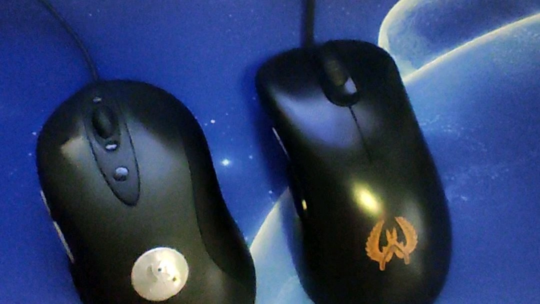 鼠标是坏的,不能正常使用。