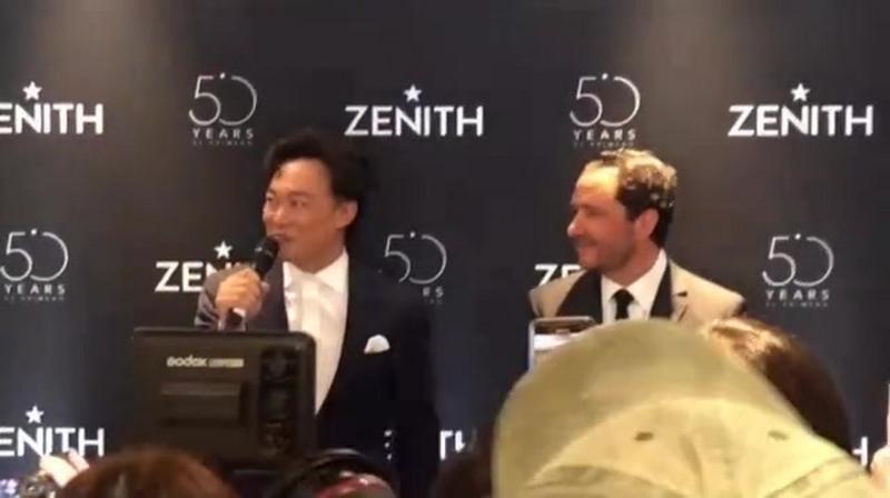 ...Baselworld2019 展厅～所长用流利的英文介绍了他最爱的真力时腕表...