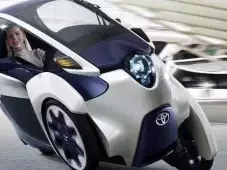 丰田又搞事了! 上市了一款微型车, 上班族的福音! 你会选择吗?