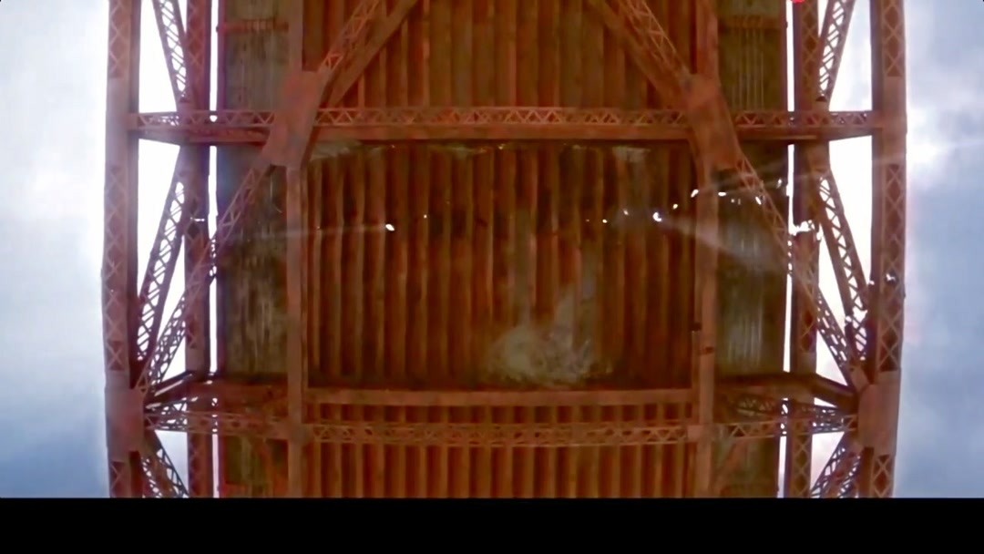 【盘点】电影中巨型大桥崩塌场面,桥上汽车瞬间沉入大海