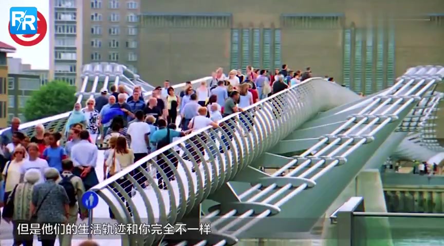 世界上真有另一个自己,另一个平行世界里,到底有什么