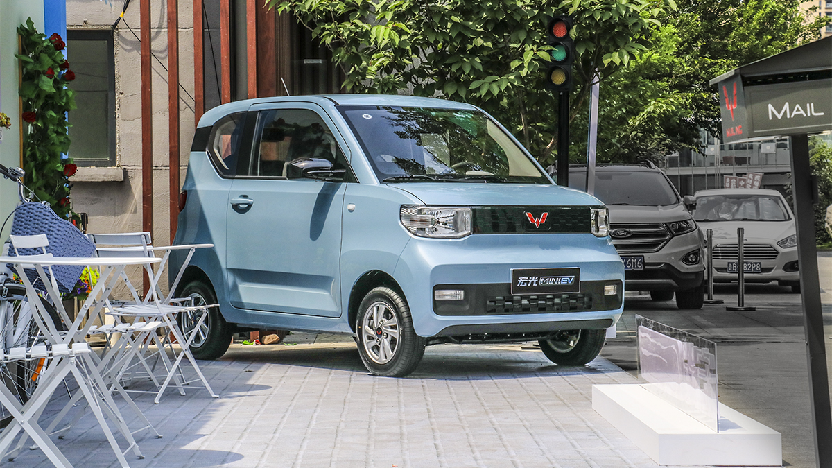 电动嘚吧嘚 | 宏光MINI 代步神器还是翻版“老头乐”?