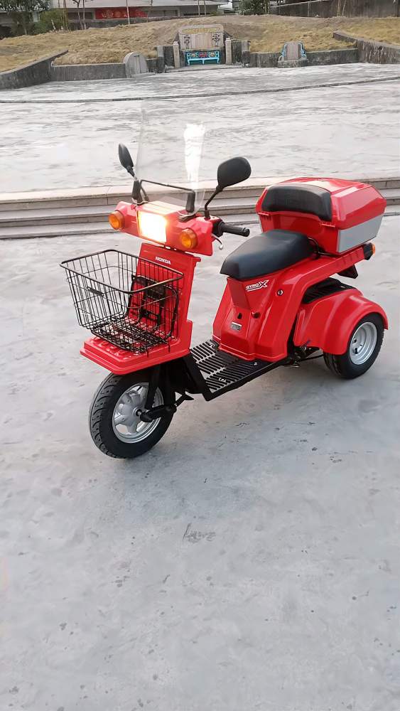 本田三轮车不倒翁:Honda Gyro X 50 Fi 登场!整车落地,全部原