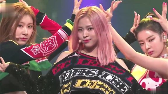 《ICY》ITZY 2019 KCON洛杉矶演唱会演出舞台现场CUT