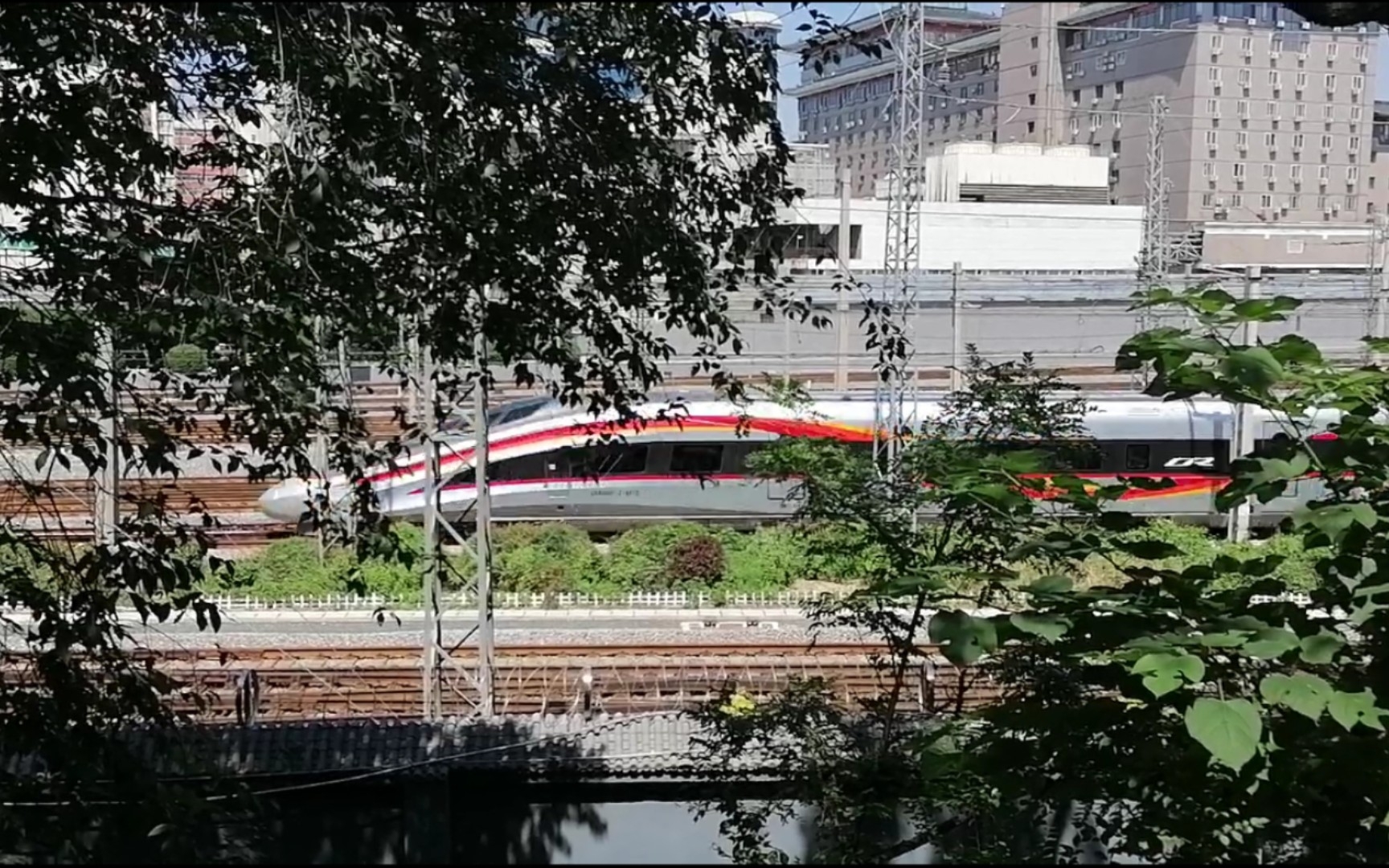 (纯享版)午段北京西站列车进出站十一连发