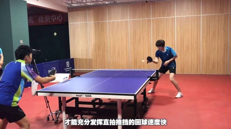 直拍推挡发不出力,握拍要这样握,看你这个手指放松了没有?