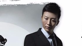 李玉刚弘扬传统文化不忘流行,如今刚好遇见你蹿红