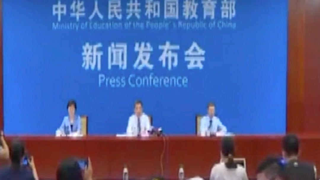 “双减”制度实行,学校把提高课堂质量为核心任务,减少课外压力