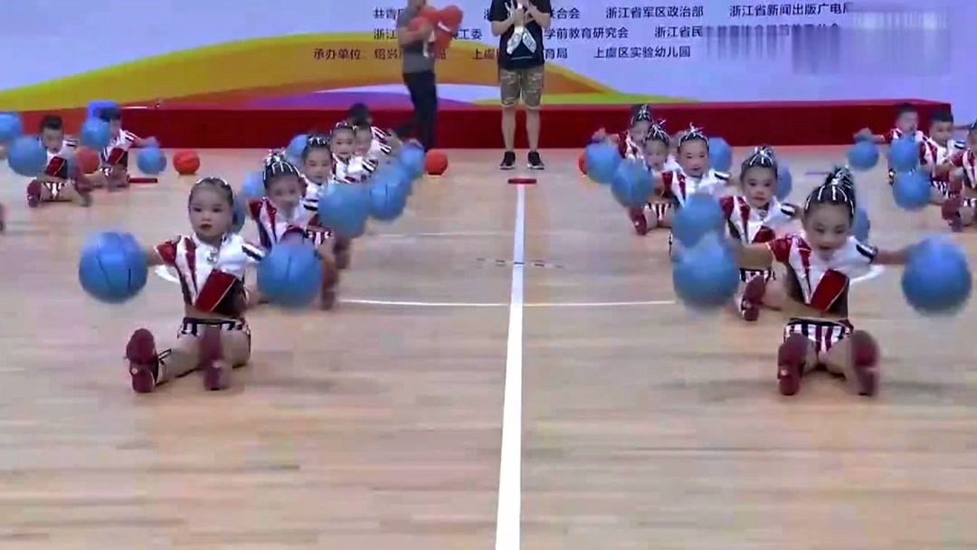 全国幼儿篮球操视频赛,小朋友们表演真精彩