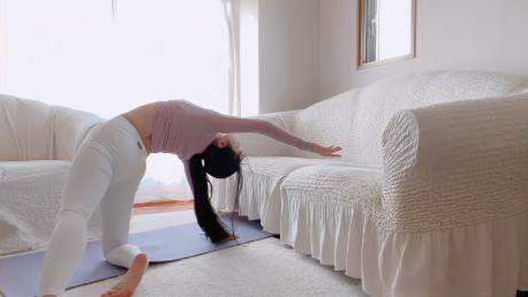 瑜伽女神:初学者伸展运动