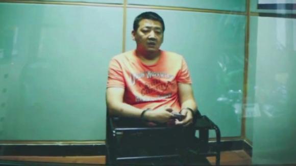 他演的死刑犯骗过了警察,“我以为是审讯实录”!