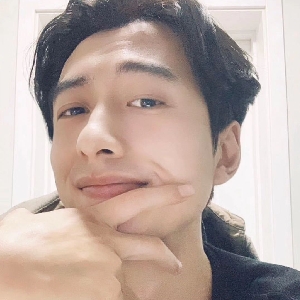 latte高级视觉设计师 