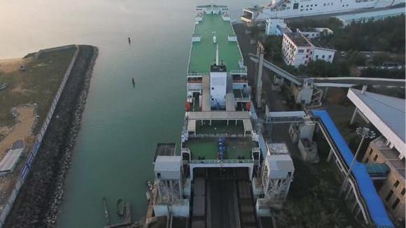 Z112次列车怎么渡海?先分节,后用船运