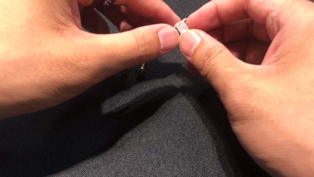 绕线画钉子的安装过程