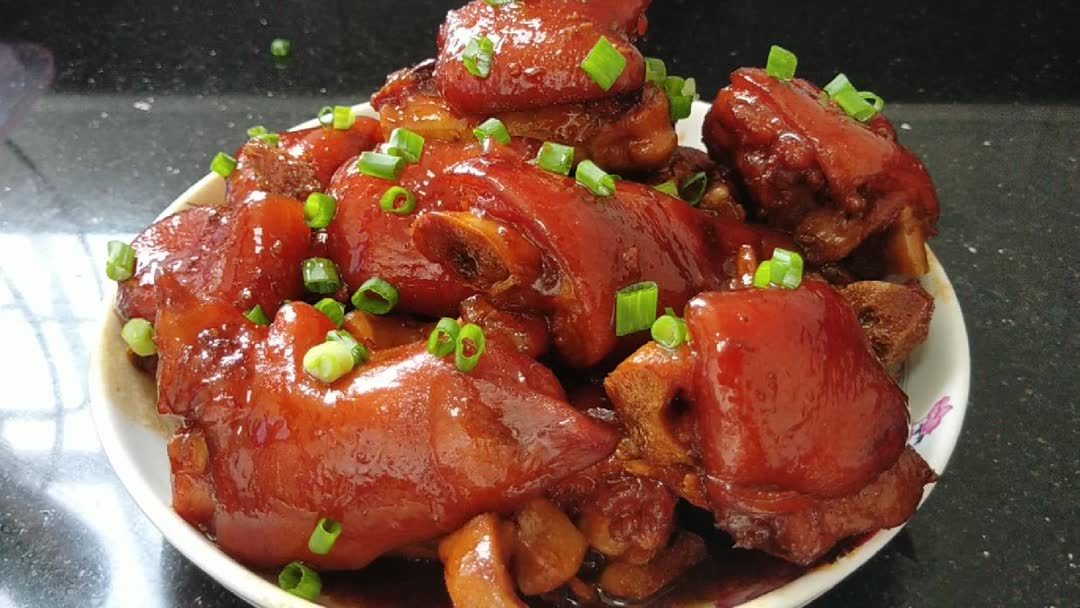 猪脚这一个做法才叫香,食美味美,看到都流口水,做法还很简单!