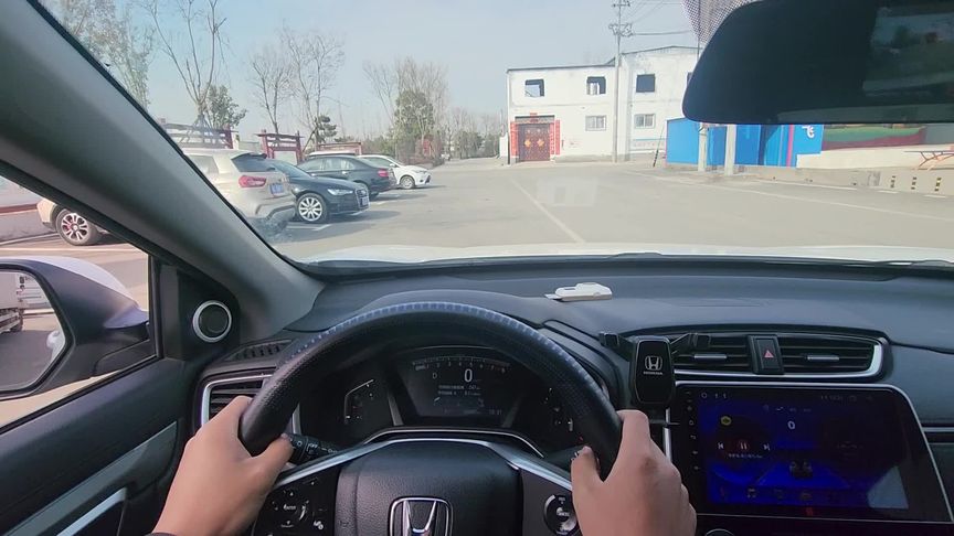 两分钟时间教会你用suv倒车入库!#驾驶技巧 #带你懂车 #倒车入库