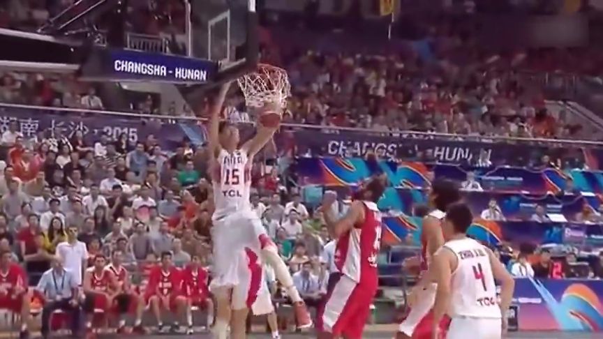 几个片段看中国男篮亚锦赛彻底摧毁伊朗扬眉吐气