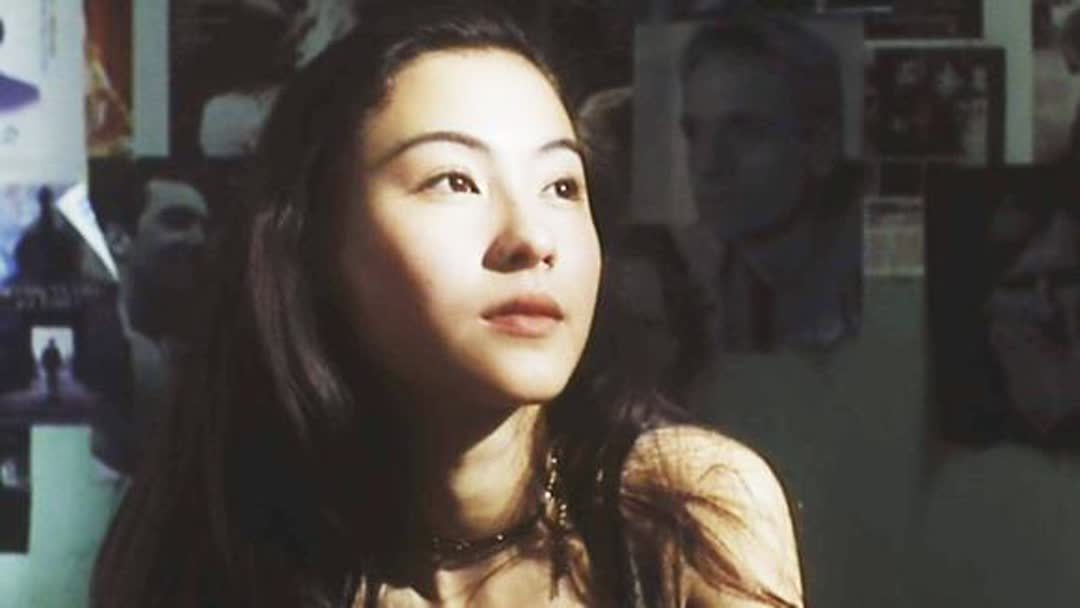 张柏芝现场演唱《没那么简单》泪洒当场,柏芝还是那么漂亮!