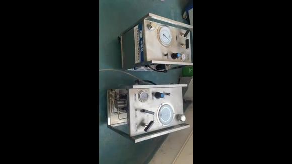 32Mpa液压测试机,配加0.4级精密压力表,试验更精准