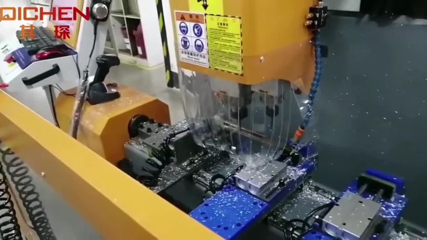 #铝型材加工 #极简玻璃门设备 #门窗设备 #数控机床