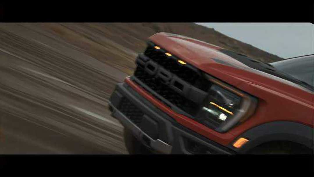 是什么让你如此魂牵梦绕?是那辆正在驰骋的大皮卡!