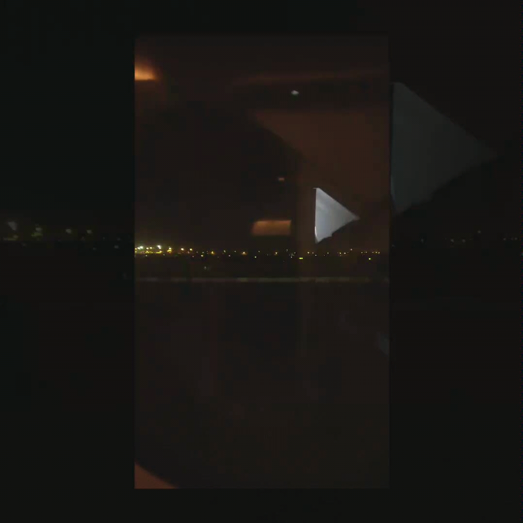 壕航a380迪拜机场起飞