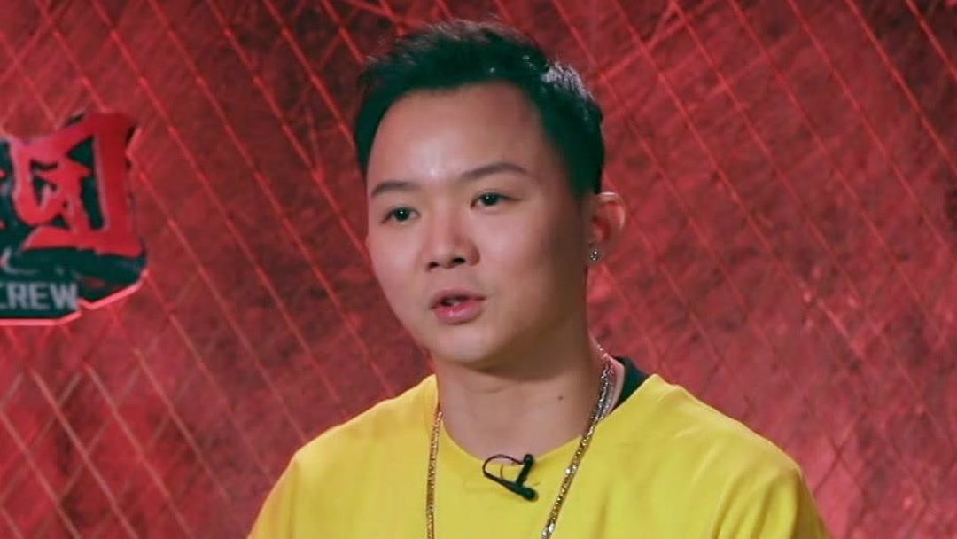 《热血街舞团》【街舞大神】杨凯:高难度地板动作不在话下