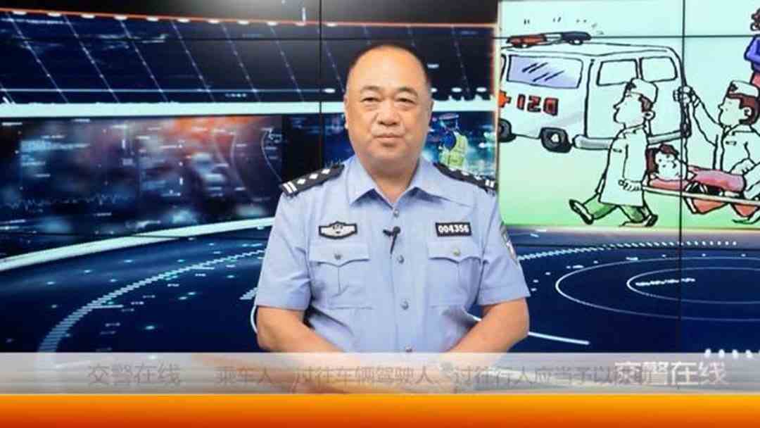 发生交通事故,到底该先报警还是先救人,法律上是怎么规定的?