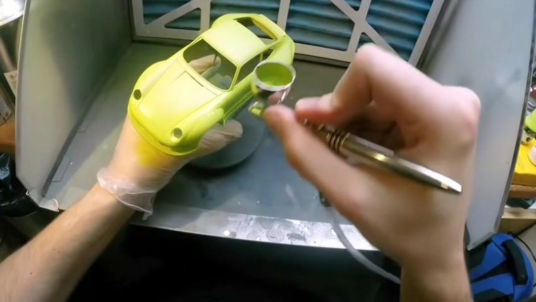 《保时捷》跑车模型制作:Tamiya田宫保时捷RWB宽体911 993组装...