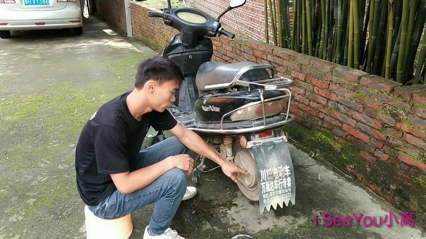 200元买了一台废旧电动车,电池少一块电机又坏,却花了20元修好