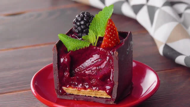 这款巧克力甜点,美到窒息窒息还好吃