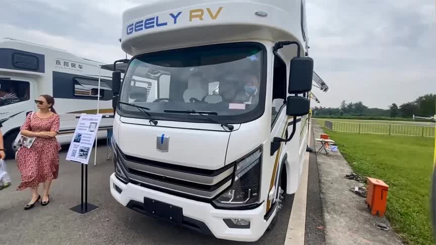 新能源电动房车挂绿牌,它是如何保证行驶续航充电的呢?