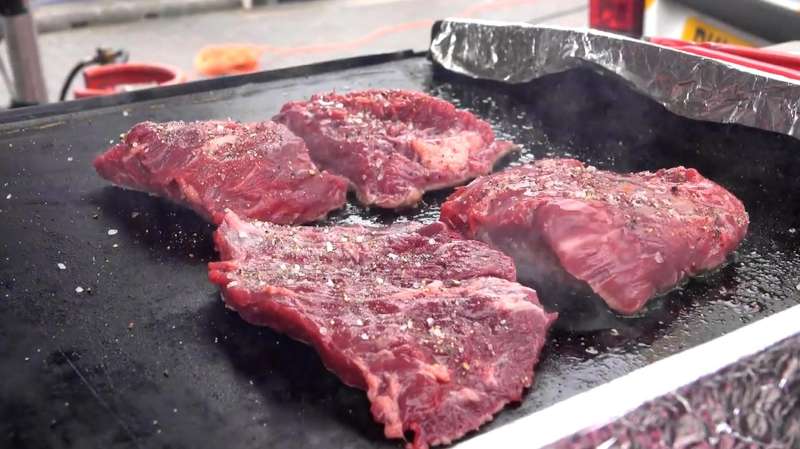 英式烧烤与中国有何不同?味道鲜美分量足,不尝一口对不起你的胃