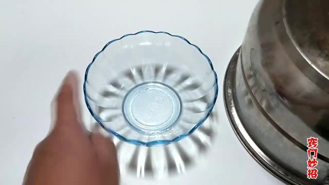 不锈钢锅底锈渍难清洗只需一招,让锅底光亮如新,赶紧试试