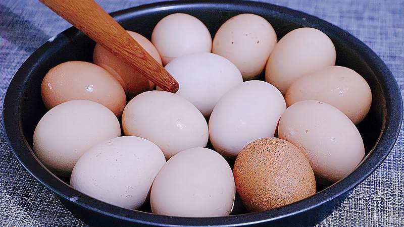 鸡蛋别煮了,教你懒人吃法,做一次5天不炒菜,下饭又解馋太香了