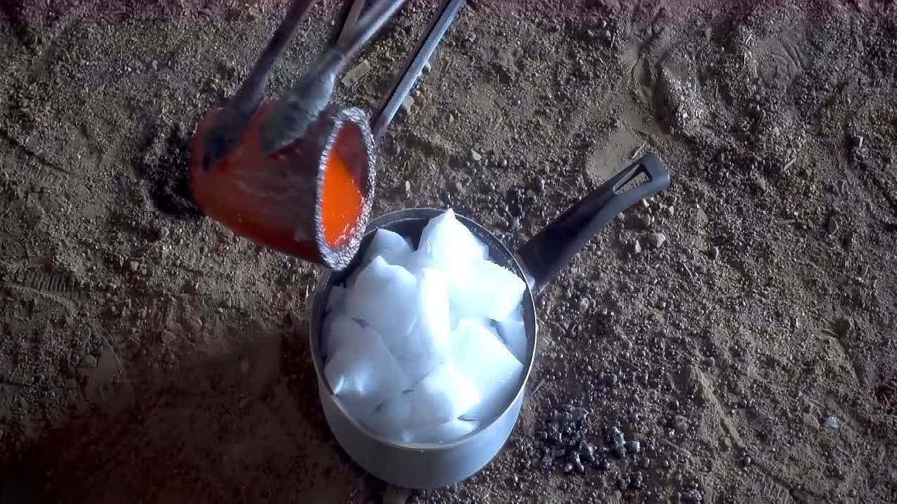 干冰遇上熔融盐,极寒和极色的碰撞会产生什么,一起来看看