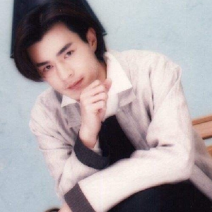 三石みついし 