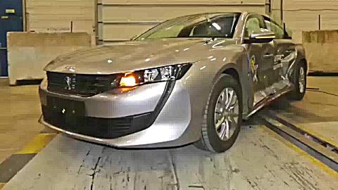 看完2019款标致508的碰撞测试, 才明白它的安全系数怎么样!