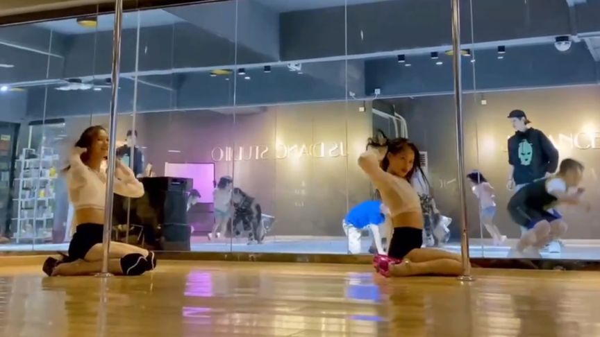 Go Girl钢管舞完整版!