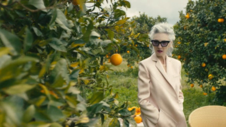 世界上最老模特,84岁出道97岁大红大紫,凭借混搭穿扮走红!