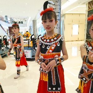 爱文艺的女孩 