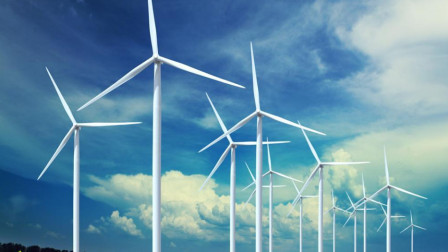 风力发电扇叶旋转速度那么慢,竟能造电,什么道理呢