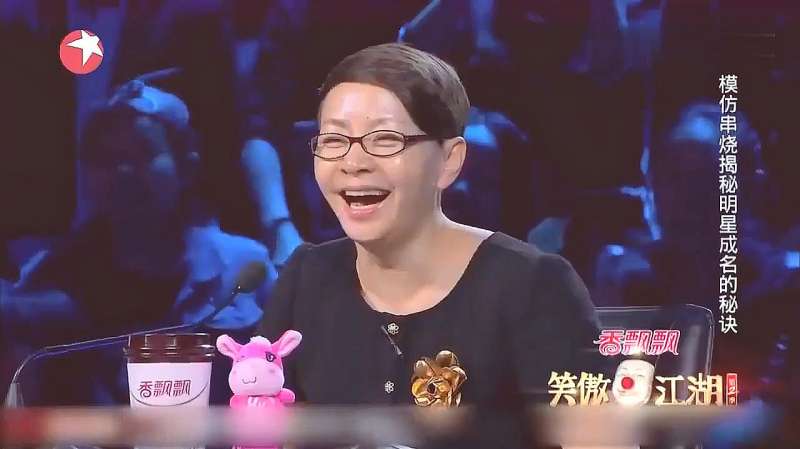 小伙搞笑模仿秀!各种明星大咖齐上阵,冯小刚笑的不行!