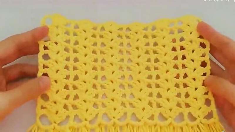 钩针编织教程,这款花样钩织的流苏围巾,在冬天里更显温暖