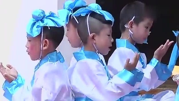 幼儿园优秀毕业舞蹈《三字经》,弘扬中华传统美德~