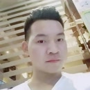 爱嗑瓜子的酒窝女孩 