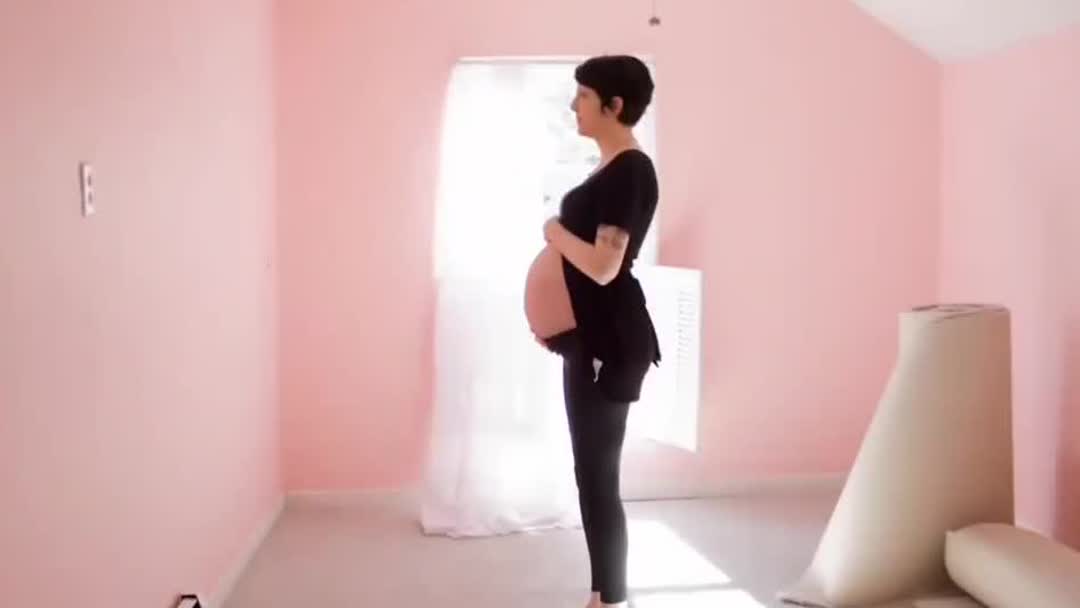 孕妇怀双胞胎十个月的身材变化过程