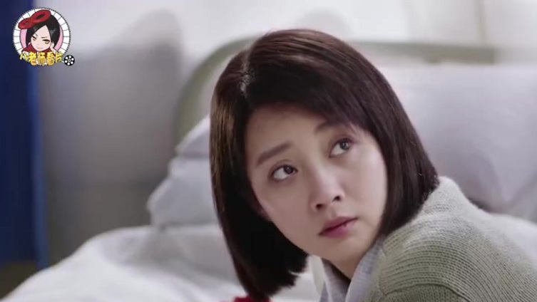 殷桃这部《爱情的边疆》演的也太好了吧，从18岁到80岁轻松驾驭。中苏爱情有时代感，在时代背景下中外恋情必定是BE。火车站告别那段殷桃的眼神太有戏，爱情对于当时的她就是一切。可等到中年时，又不得不屈服于现实。老年时才清醒起来，现实中的温暖才是爱情最好的模样。老年的戏份被殷桃演绎得十分生活化，收拾东西时那颤颤巍巍的手，老伴去世时那种失落和极力掩饰。殷桃这么多年作品不多但从没演过烂戏，拍一部精一部，实打实的的好演员，希望以后更多人看到她~