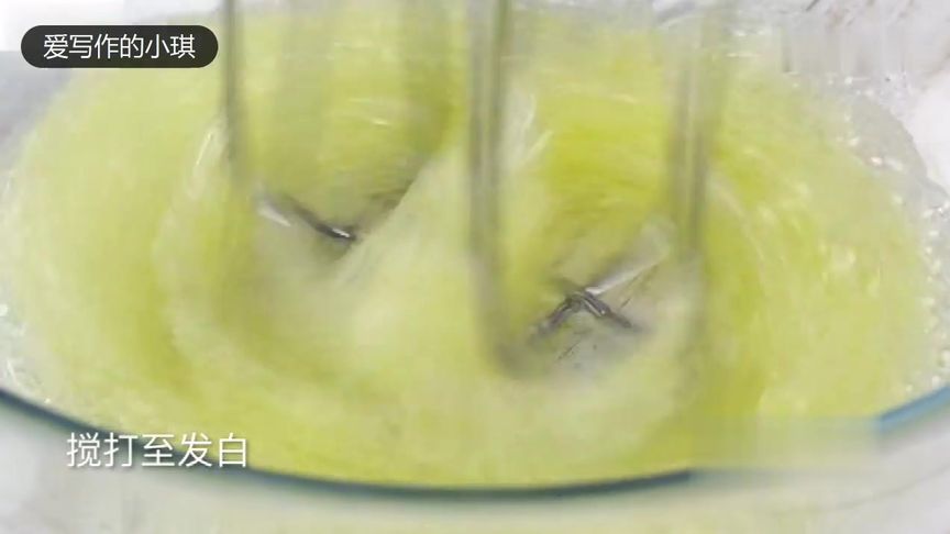 蛋糕不用烤箱做,教你微波炉3分钟搞定蛋糕卷