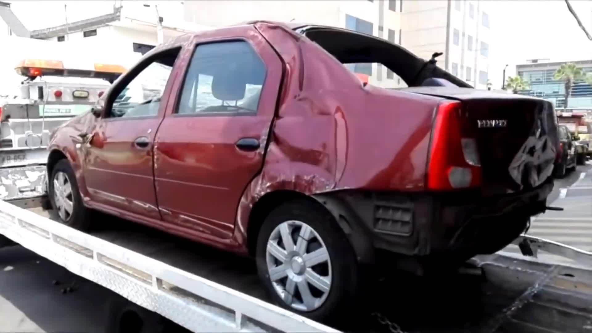 修车技术如何,两辆大事故分分钟修复完成